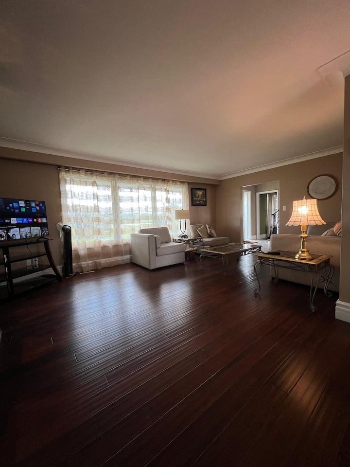 Cozy Woolverton Farmhouse - Grimsby