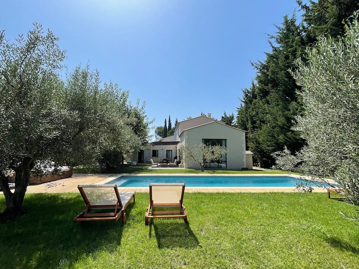 La Maison Des Cyprès, Alpilles - Paradou