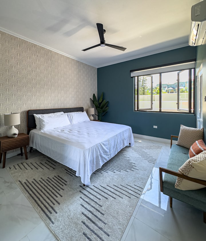 Surreal Oasis | Ironshore | 10 Mins From Airport - Montego Bay