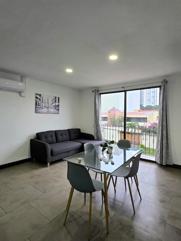 Modern Apt - 1br, A/c, Queen Bed - San José, Costa Rica