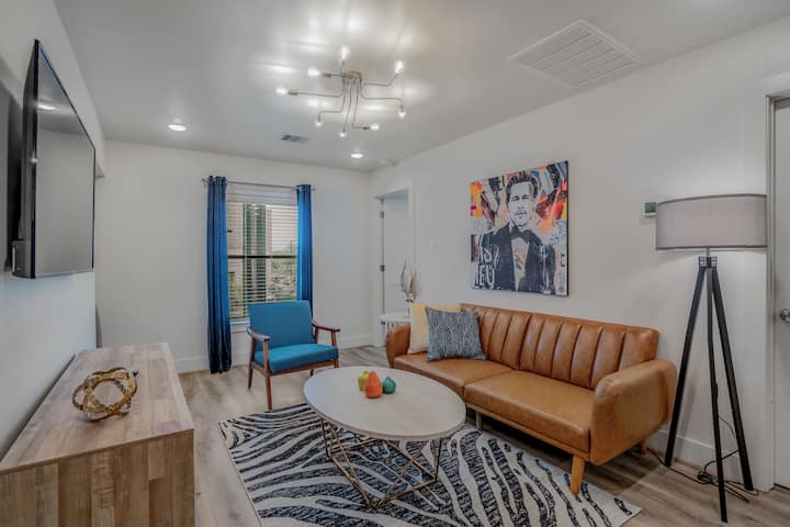 The Barbee 123 - Full Courtyard View @ The Barbee - アメリカ ヒューストン