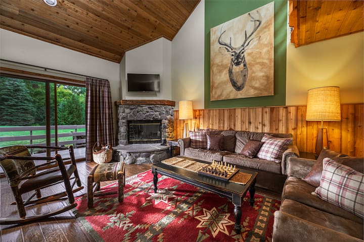 Steps Away From Main Lodge. - Windham, NY