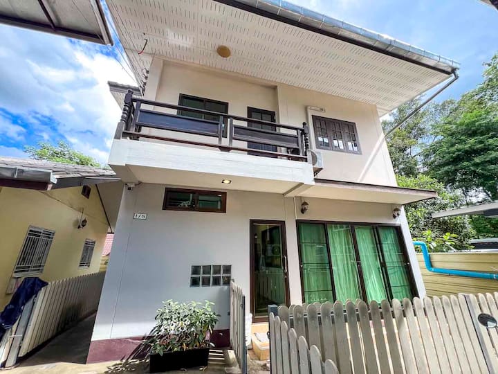 Cute House In Local Area, Near Cmu - Chiang Mai