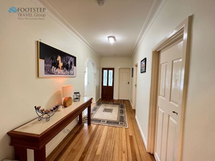 Cosy 3br Home In St Albans - Caroline Springs