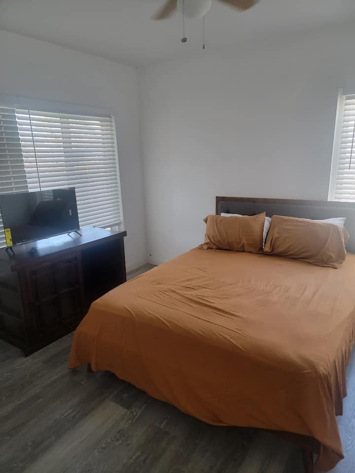 Home In Los Angeles - Carson, CA