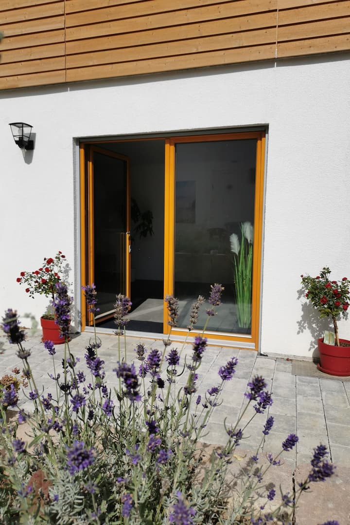 Einliegerwohnung In Ruhiger Lage - Eppingen