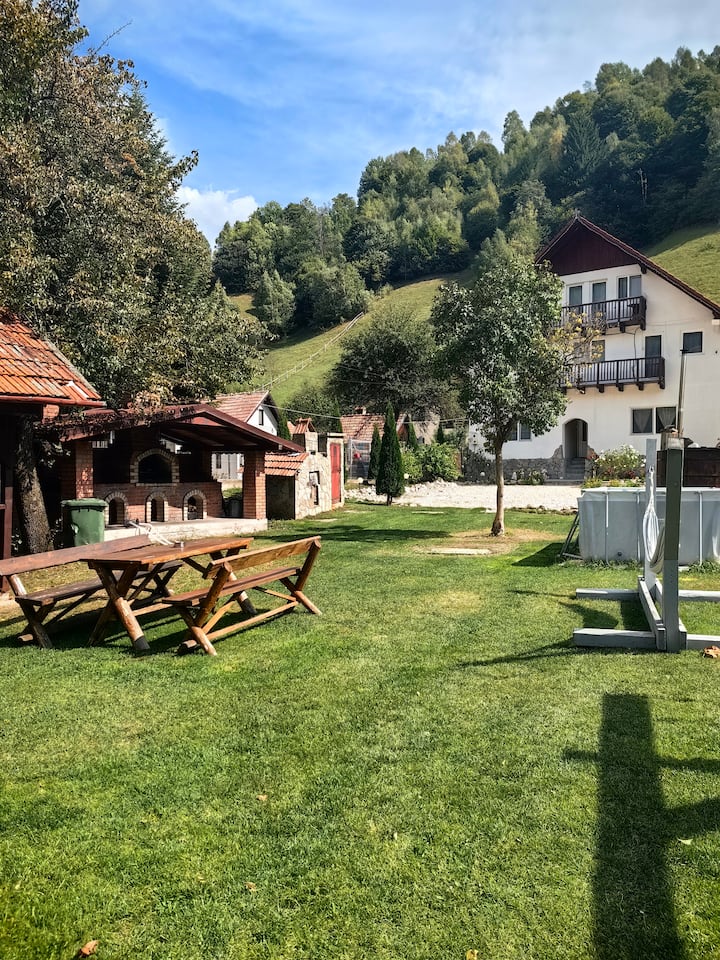 Voinescu House ȘImon - Fundata