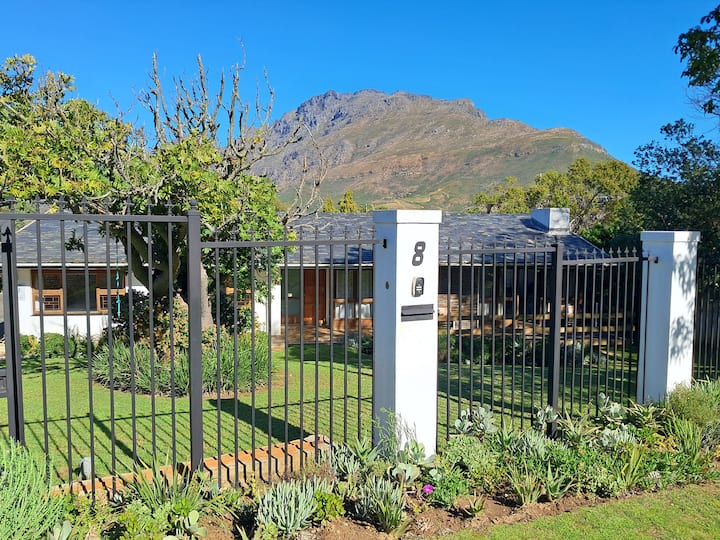Comfortable Family Home - Stellenbosch