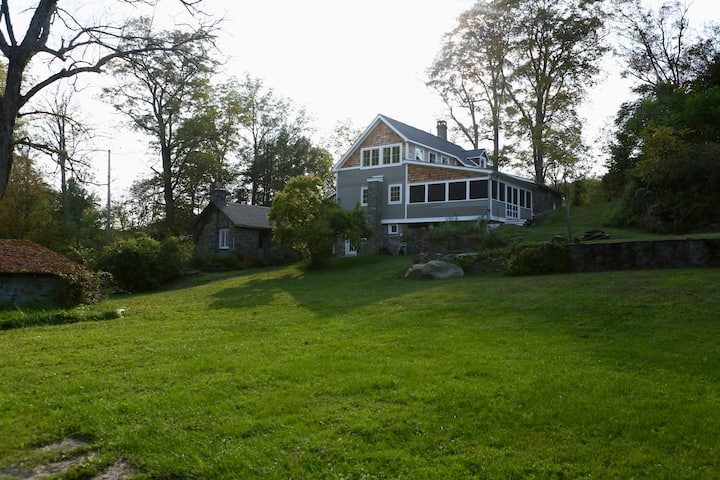 Hudson Valley Family Escape - New Paltz, NY