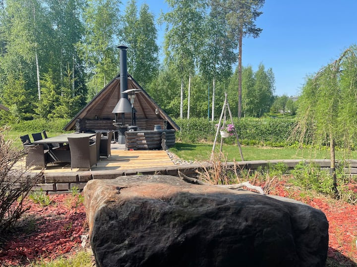Pientä Luxusta - Tilava Omakotitalo Poreaammella - Oulu