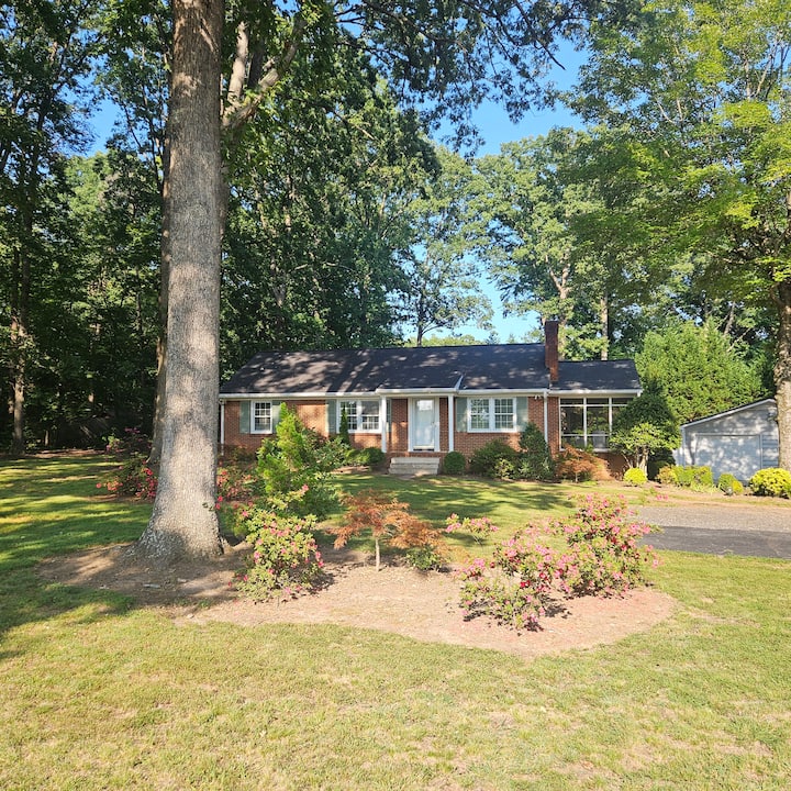 A Yard In The City! - Greensboro, NC