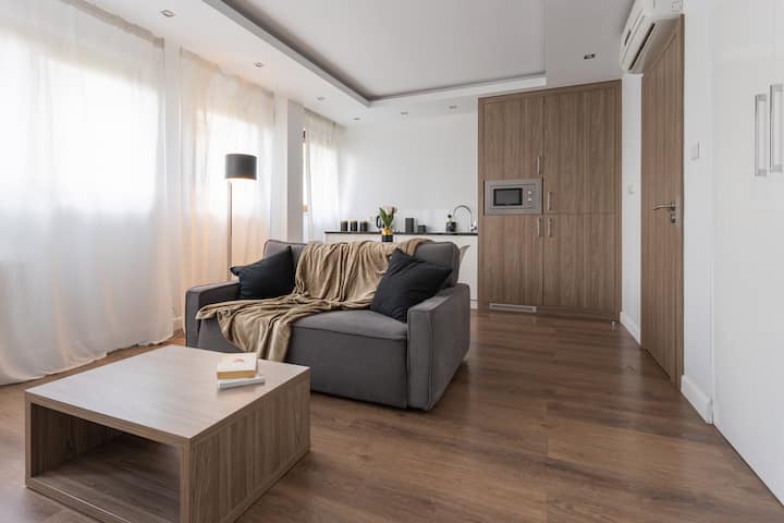 Central Apartments Warsaw - 2 Bedrooms - 8 People - Warsaw