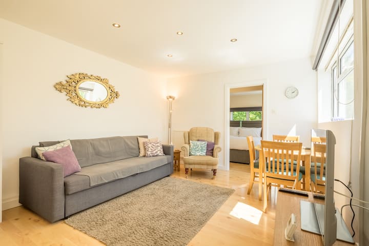 Sunny Hideaway In Cosmopolitan Area - Cambrige (UK)