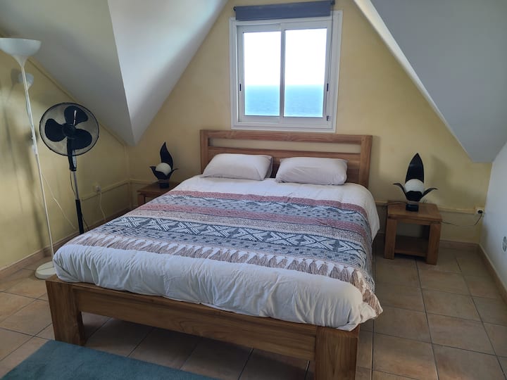 Grande Chambre à Louer - La Réunion