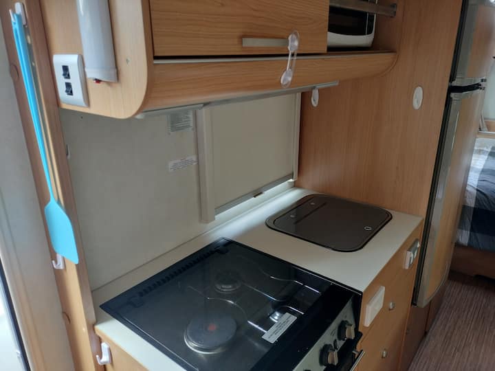 Caravan On The Spot - 