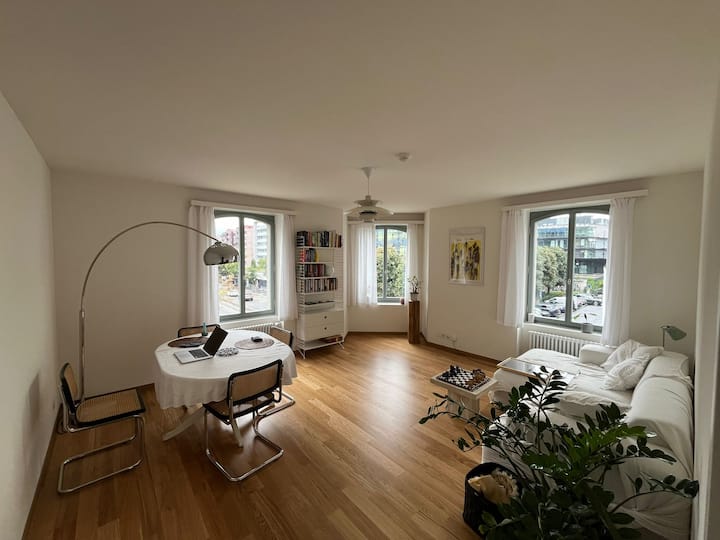 Terrace Gem Next To Zug Station - Zug