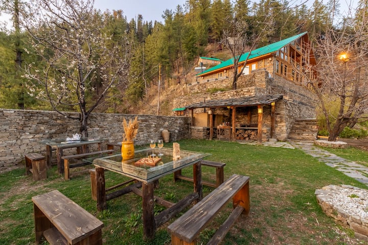 3 Bhk Villa With Beautiful Hill View - Narkanda