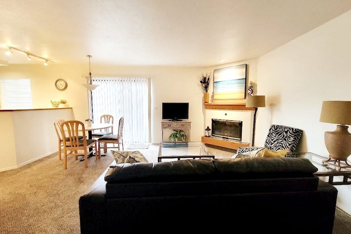 1st Floor -Desired Location-corporate Condo - Aurora, CO