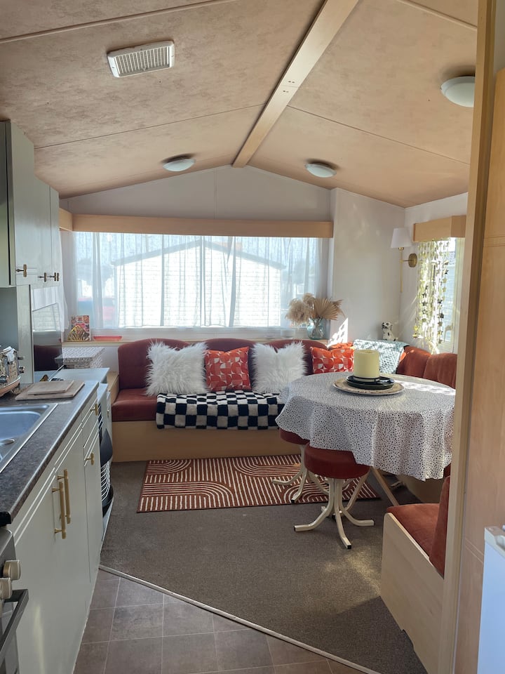 Ecco Lodge Glampervan - Isle of Sheppey