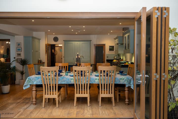 Home In Oxford, Hot Tub, Parking - Oxford