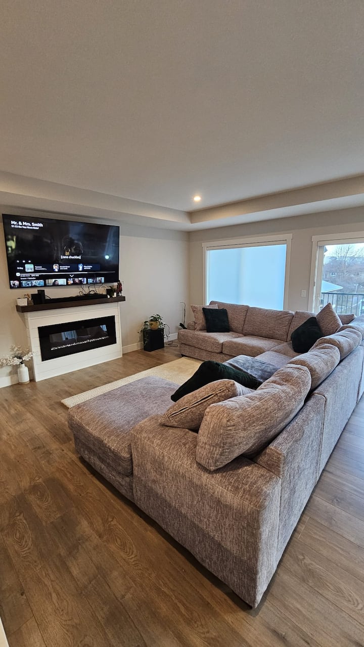 Room In Kamloops, Canada - Kamloops