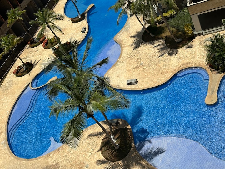 Apartamento Con Hermosa Vista + Cancha De Tenis - Venezuela