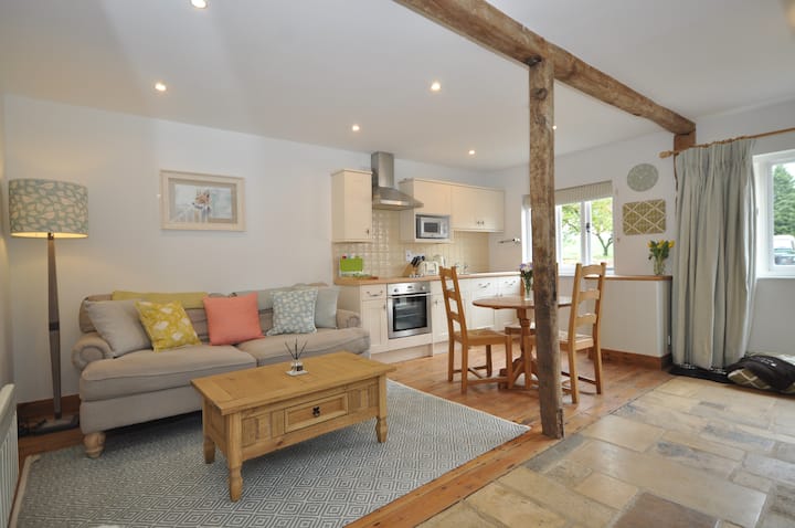 Shepherd's Snug Mickleton Hills - Chipping Campden