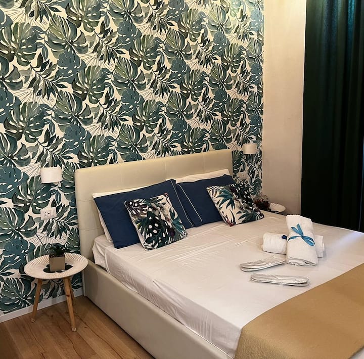 Maison Avec Une Cuisine Près De La Gare. - Naples