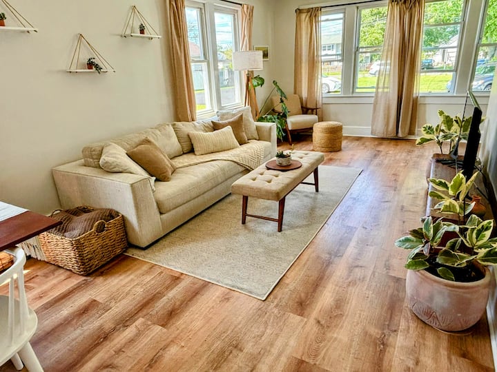 Beachy 2 Bedroom In Belmar! - Belmar, NJ