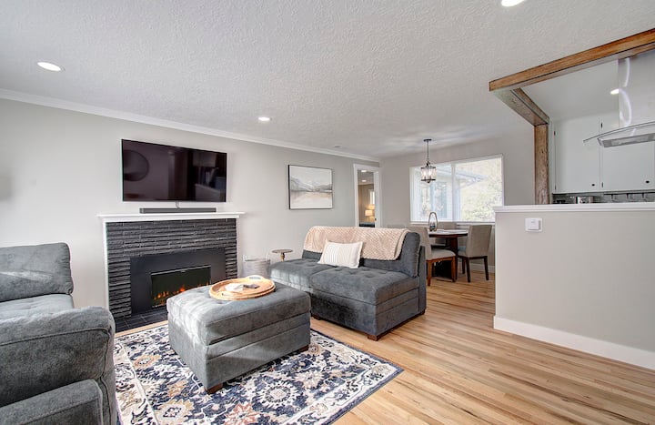 Urban Luxe In Vancouver Heights - Vancouver, WA