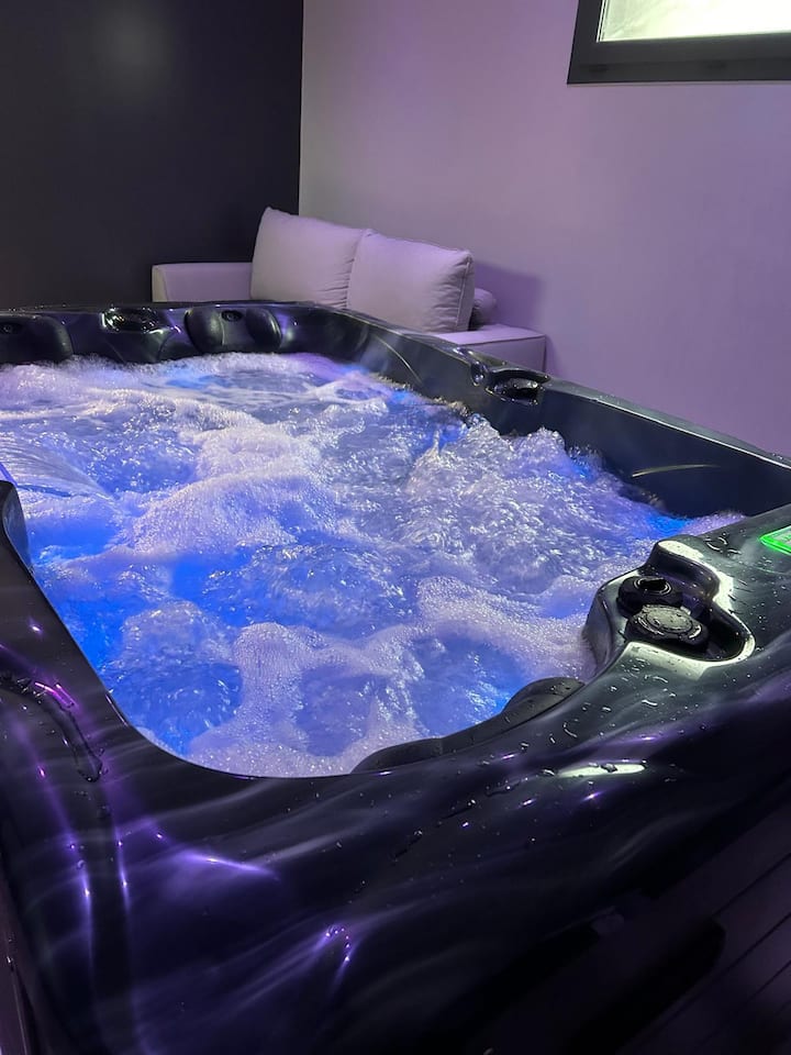 Gite Une Chambre Avec Accès Spa Jacuzzi - Barneville-Carteret