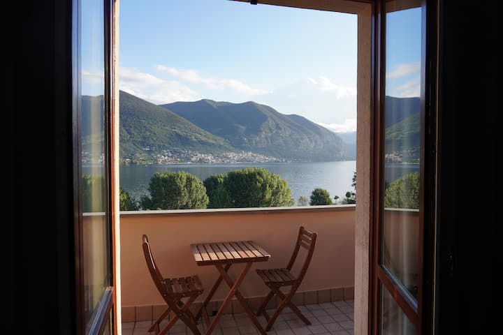 Scenic Lake Iseo Retreat - Iseo