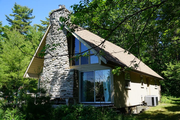 Pec Cottage W/ River Access & Nature Trails - Prince Edward