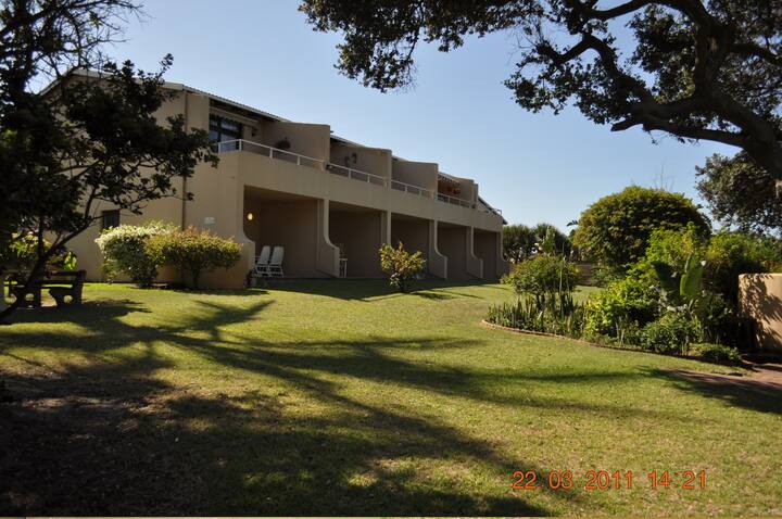 Cosy Sea View Studio Apartment - Illovo South