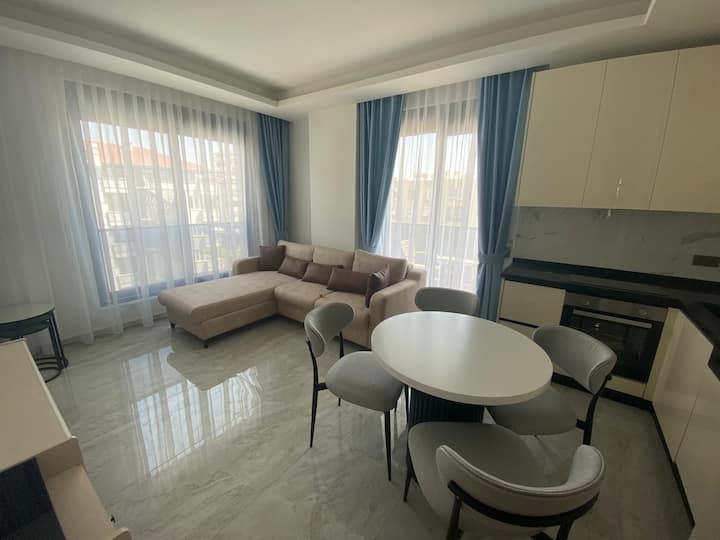 Two Bedroom Apartment By The Sea - Oba