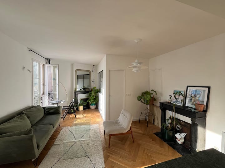 2 Pièces Au Cœur De Paris - Place de la République