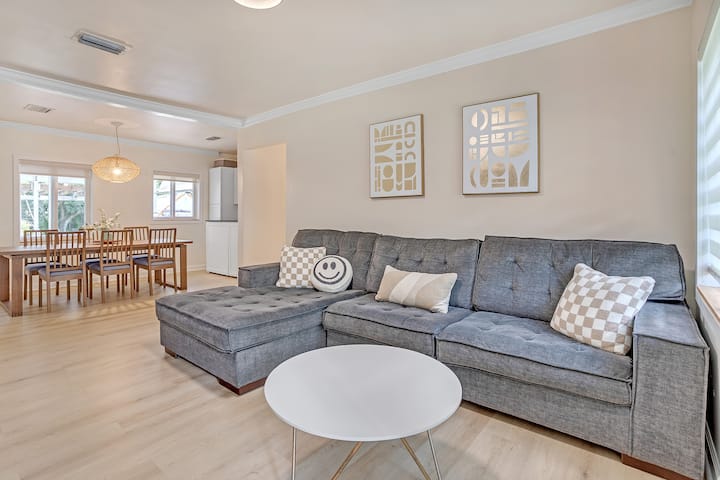 New Listing Cozy Miami Springs  | Relaxing Retreat - Miami Springs