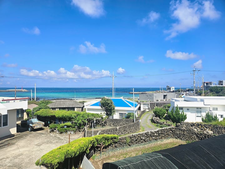 무료짐보관)제주도한달살기/주차/해변3분/가족숙소/일몰명소/월정리해변/성산일출봉/프라이빗숙소 - Jeju-si