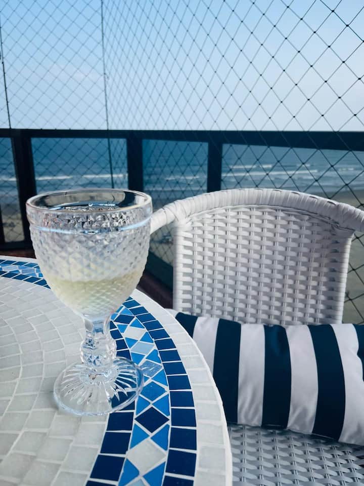 Frente Mar - Diferenciado - Vista Espetacular - Praia Grande