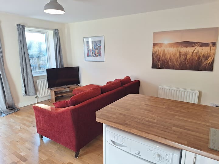 Lovely Ground Floor Flat, Allocated Parking - Carlisle