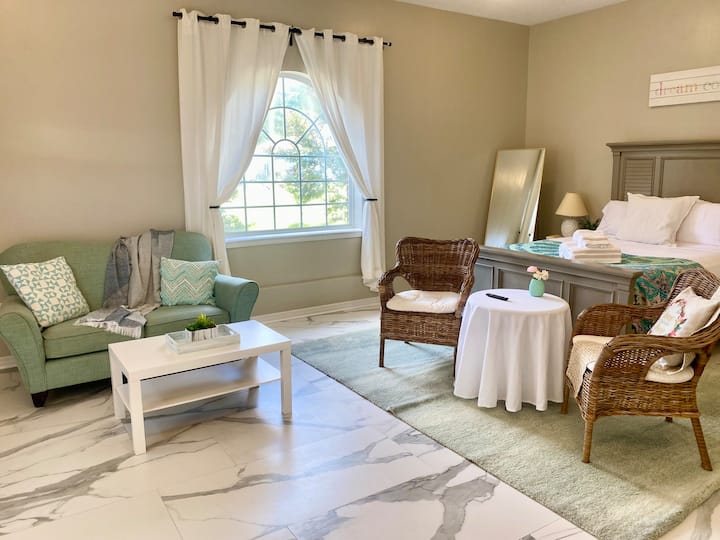 Studio Home Located Southsidejax - ジャクソンビル, FL