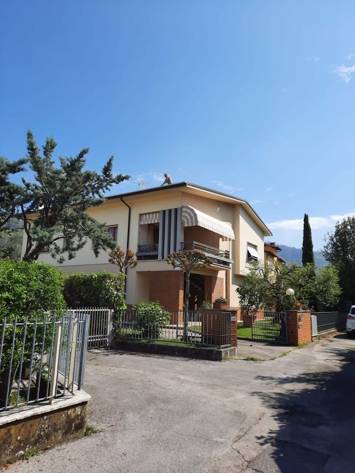 Appartamento A Ponte A Moriano - Lucca