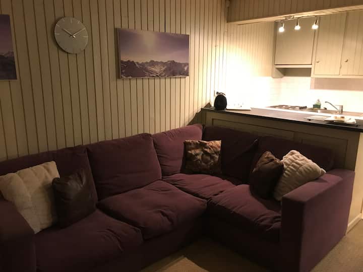 Cozy 2 Bedroom Apartment, Great Location - Val-d'Isère