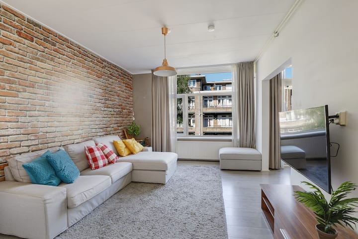 An Apartment In Amsterdam - Amsterdam