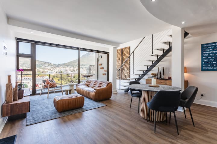 Table Mountain Vista | Penthouse | Parking & Pool - Cape Town