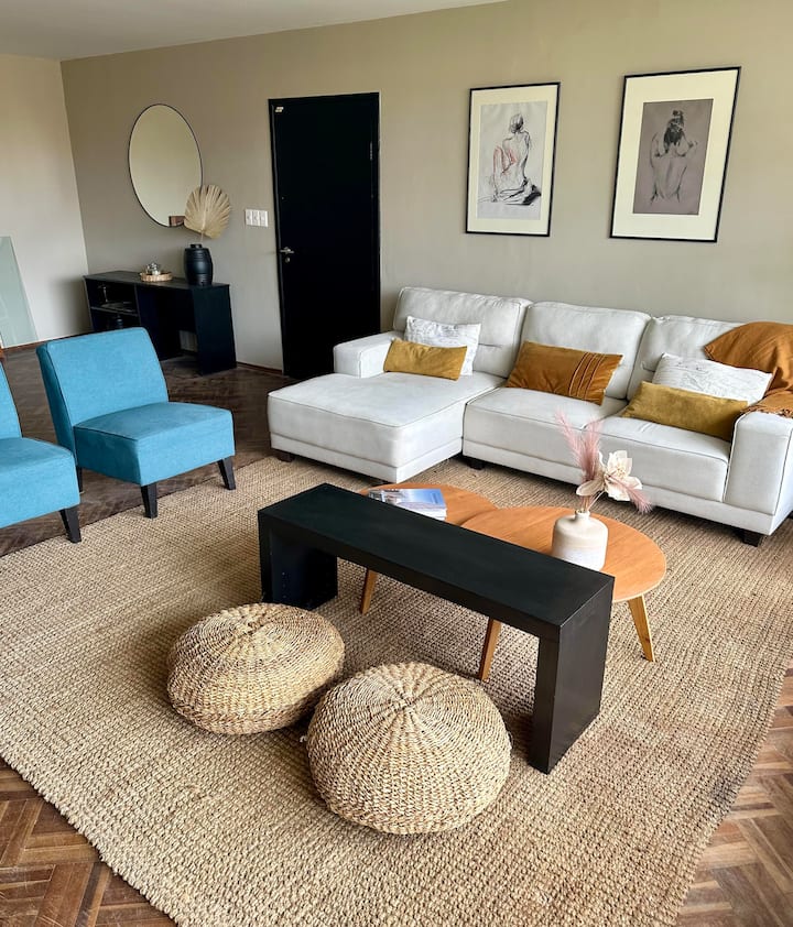 Casa Figari, Carrasco, Muy Cerca De La Rambla - Montevideo