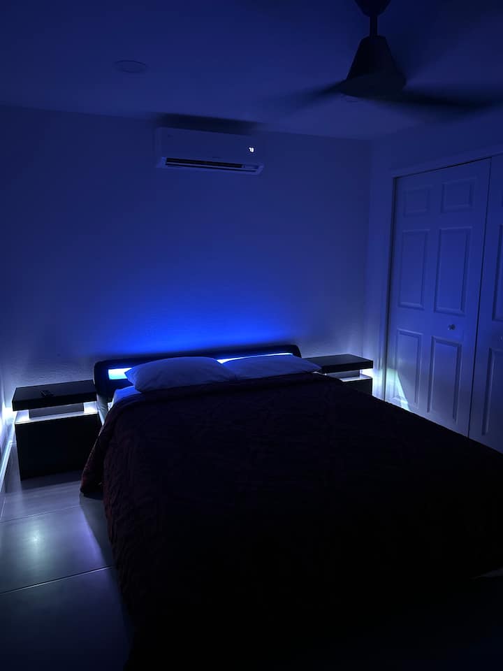 Habitación Independiente Cómoda - New Port Richey, FL