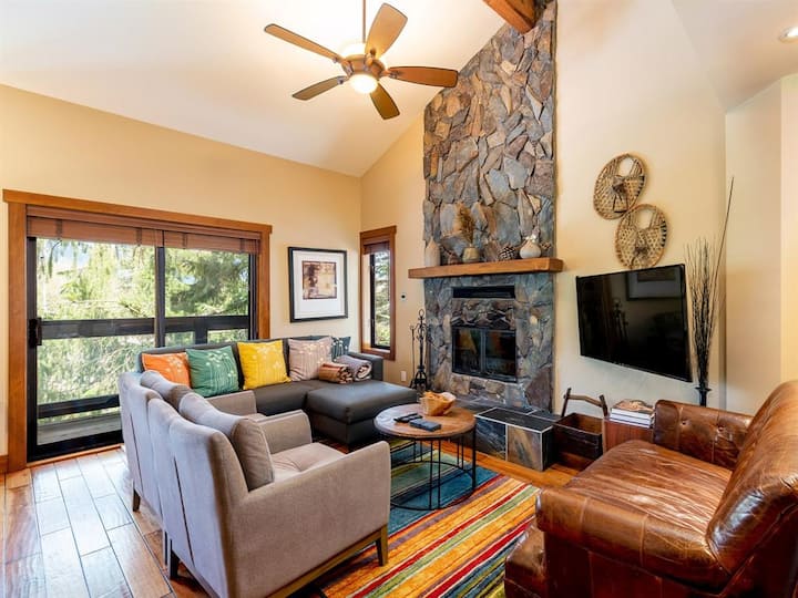 Best Location Ski-n Ski-out Towncabin Whistler - Whistler