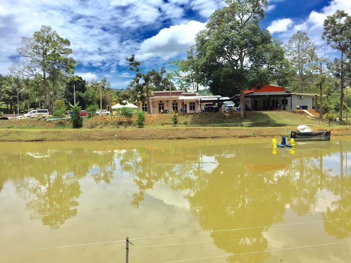 Kolam Renang Dan Homestay - Kuala Lipis