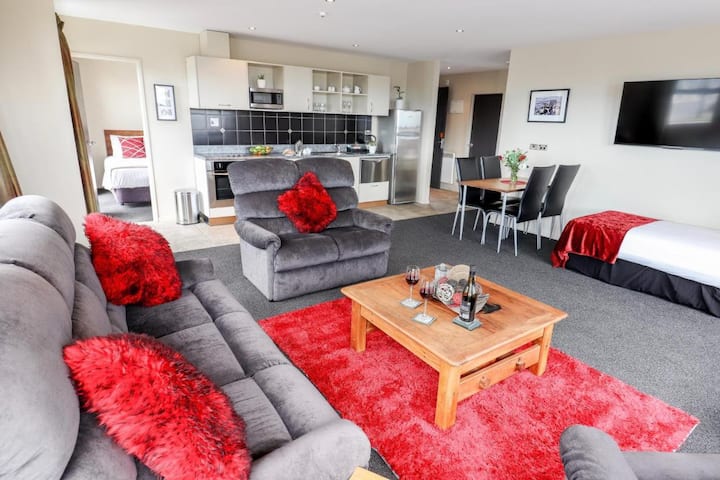 Executive 2 Bedroom Apartment - Greymouth